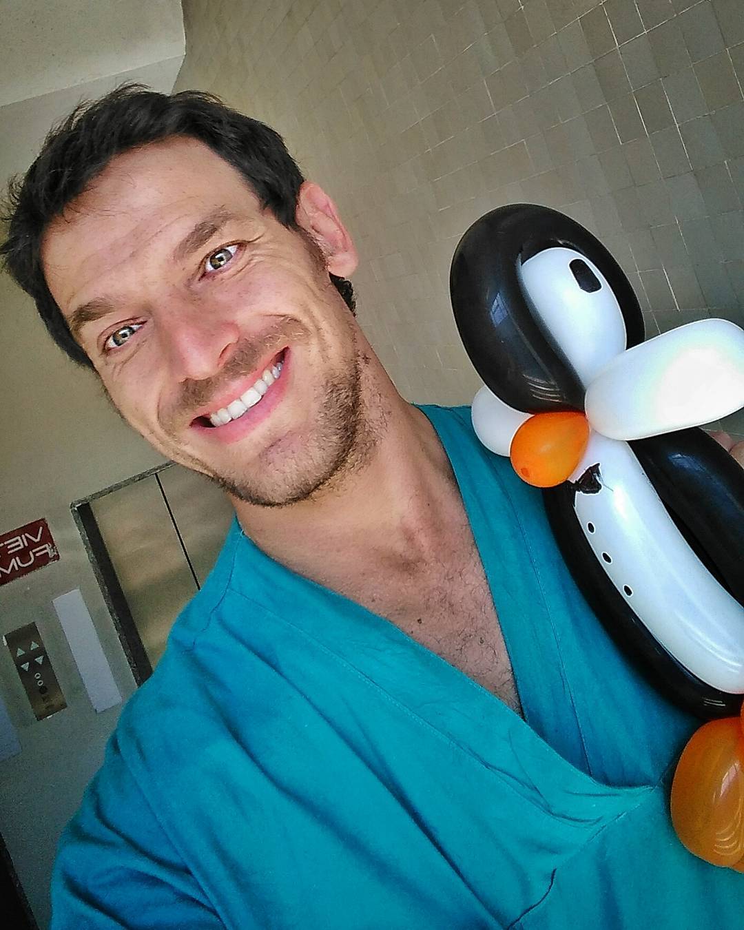 Sunday on call with a penguin; let's donate a smile to our patients ...
